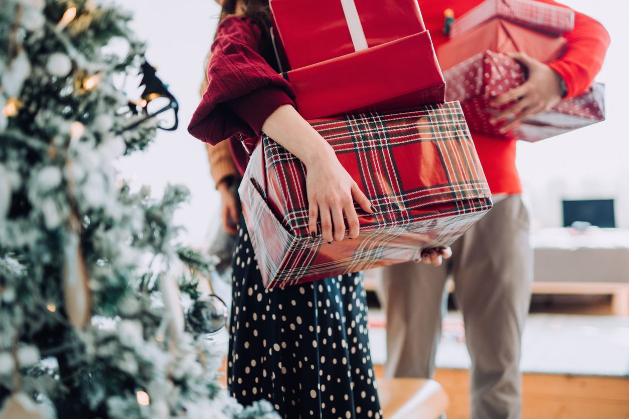 Top 10 Secret Santa Gifts Under 20 Cashrewards top-10-secret-santa-gifts-under-20-cashrewards